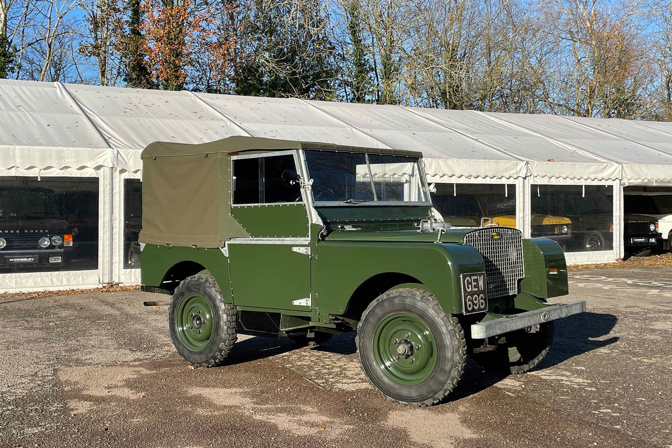 Classic Land Rover 90 and 110 models for sale | Kingsley Defenders