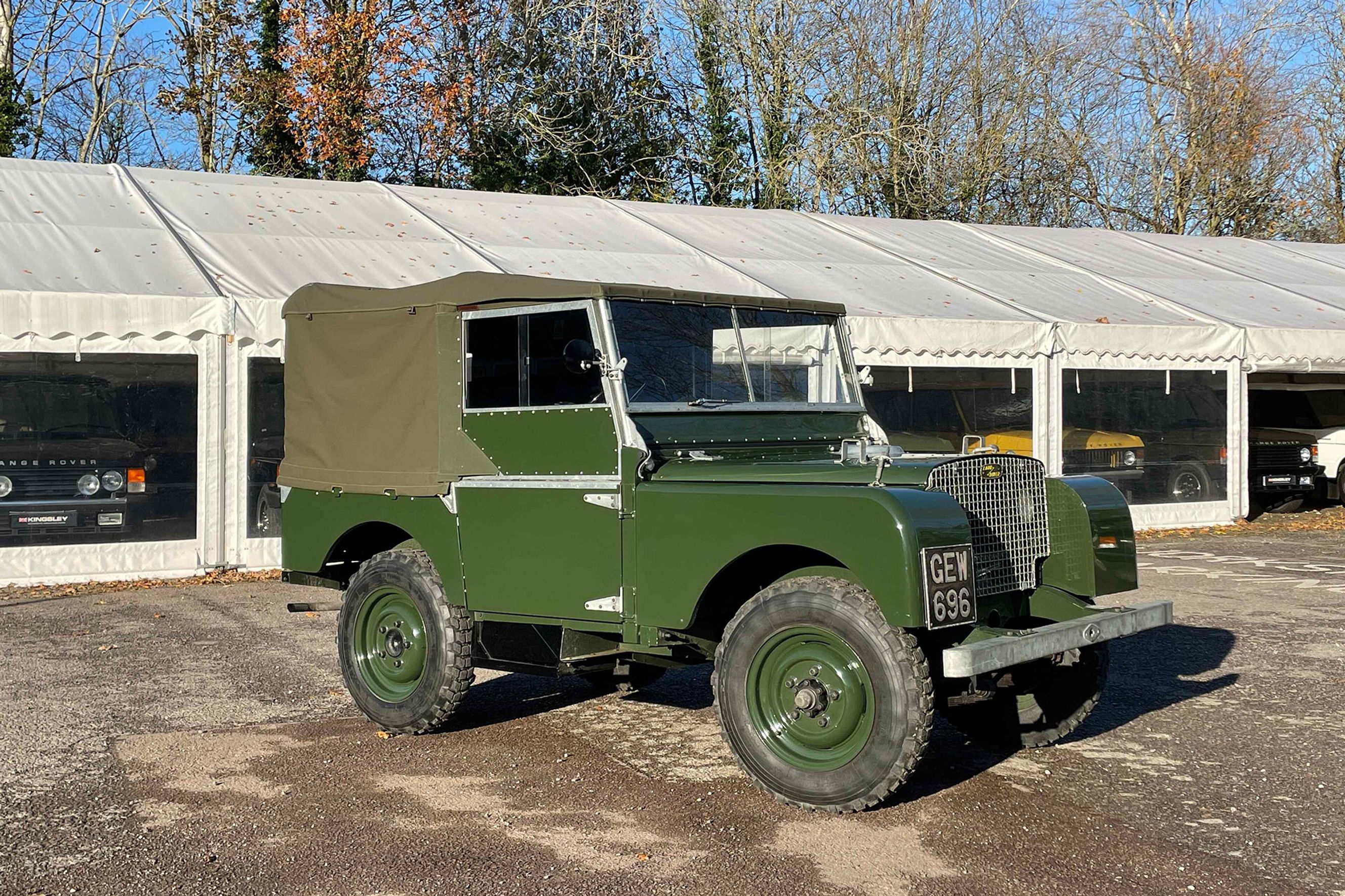 Classic Land Rover 90 and 110 models for sale | Kingsley Defenders