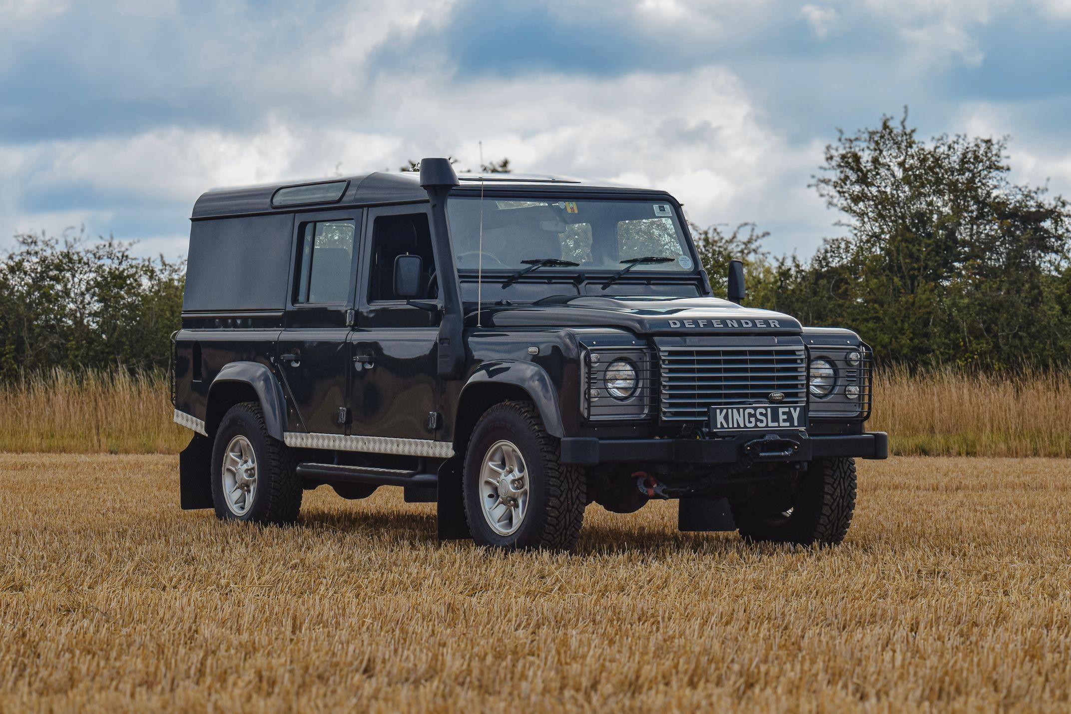Classic Land Rover 90 and 110 models for sale | Kingsley Defenders